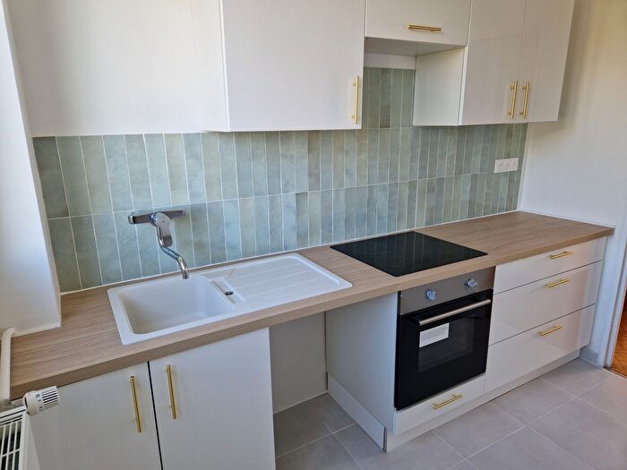 Appartement à louer - Montargis, Centre-ville - 3 pièces - 2 chambres