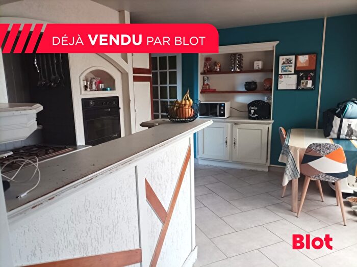 Maison à vendre - Montreuil-des-Landes - 3 pièces - 2 chambres