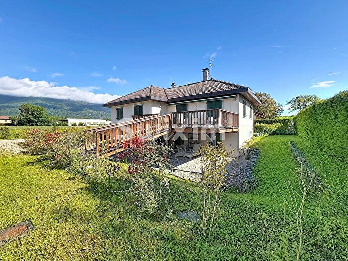 Maison 8 pièces à vendre - Saint-Genis-Pouilly