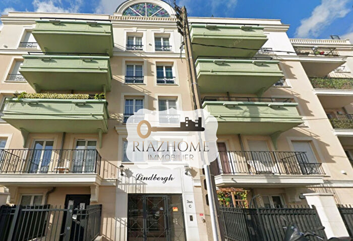 Appartement à vendre - Le Blanc-Mesnil, Eiffel - 4 pièces - 3 chambres