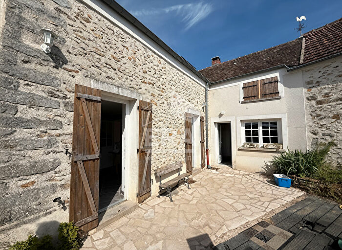 Maison 5 pièces à vendre à Châtillon-la-Borde