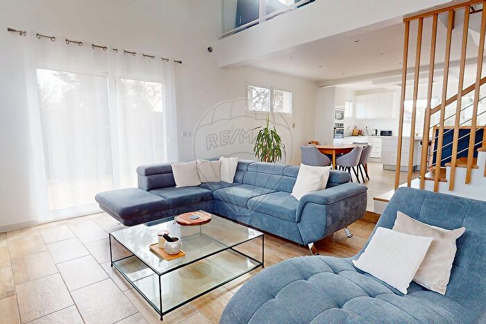 Maison 6 pièces à vendre à Saint-Ay