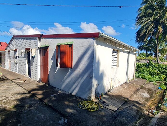 Maison à vendre - Morne-à-lEau - 5 pièces - 4 chambres