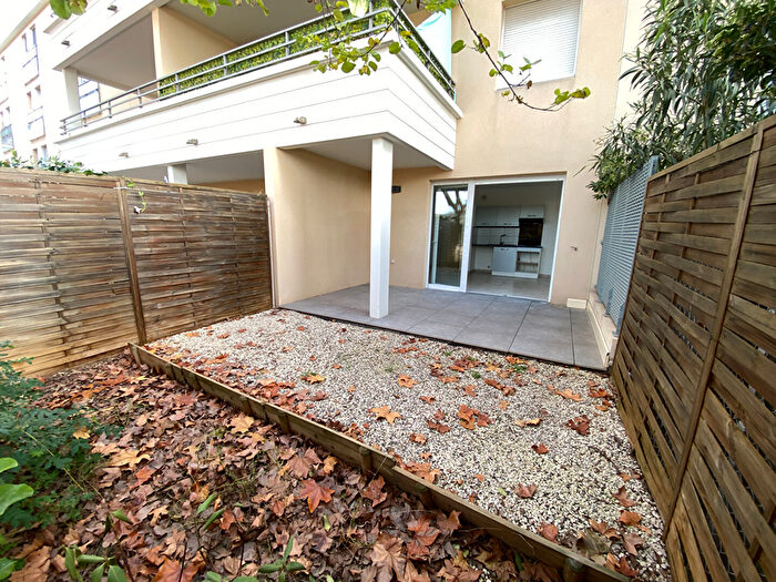 Appartement à louer - Miramas, La Gare - 1 pièce