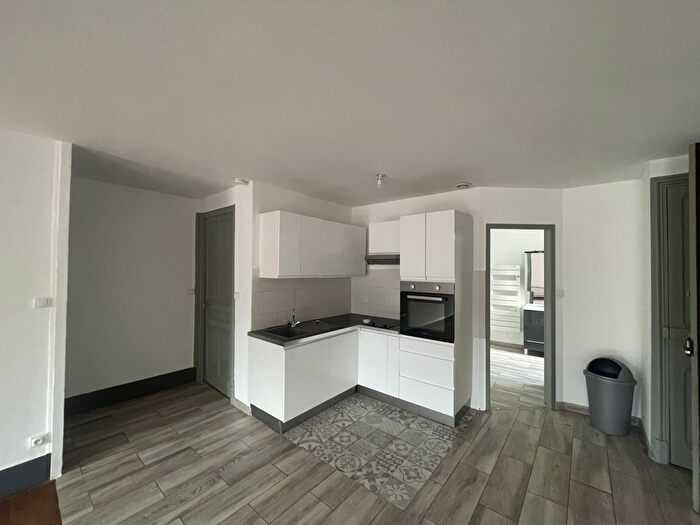 Appartement à louer - Annonay, Centre-ville - 5 pièces - 4 chambres