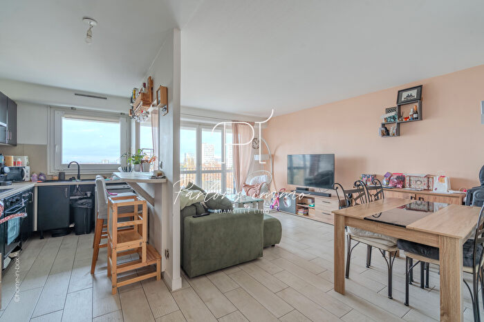 Appartement à vendre - Chennevières-sur-Marne, Les Hauts de Chennevières - 3 pièces - 2 chambres