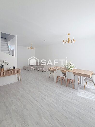 Maison 6 pièces à Saint-Quentin, Europe, Rémicourt, à vendre