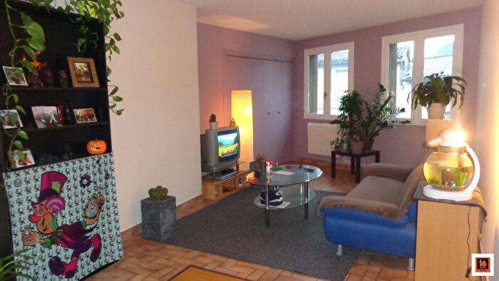 Appartement 3 pièces à Thiers, à louer