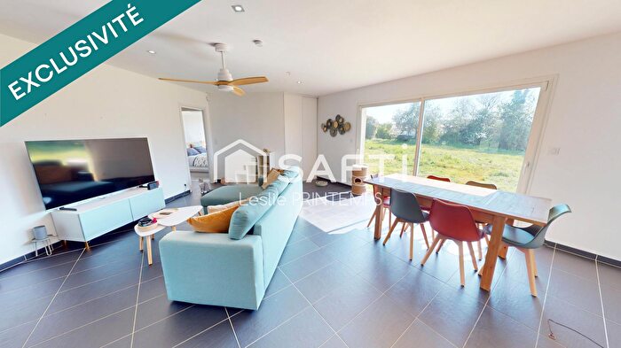 Maison à vendre - Saint-Maixent-de-Beugné - 6 pièces - 5 chambres