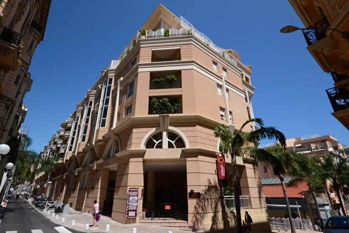 Appartement à louer - Beausoleil, Centre-ville, Carnier - 1 pièce - 1 chambre