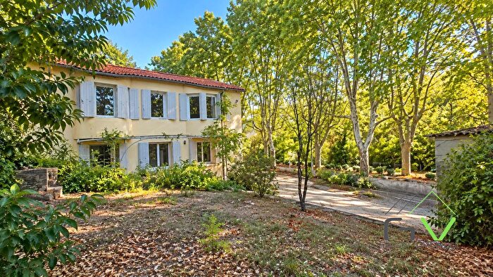 Maison 8 pièces à vendre - Remoulins