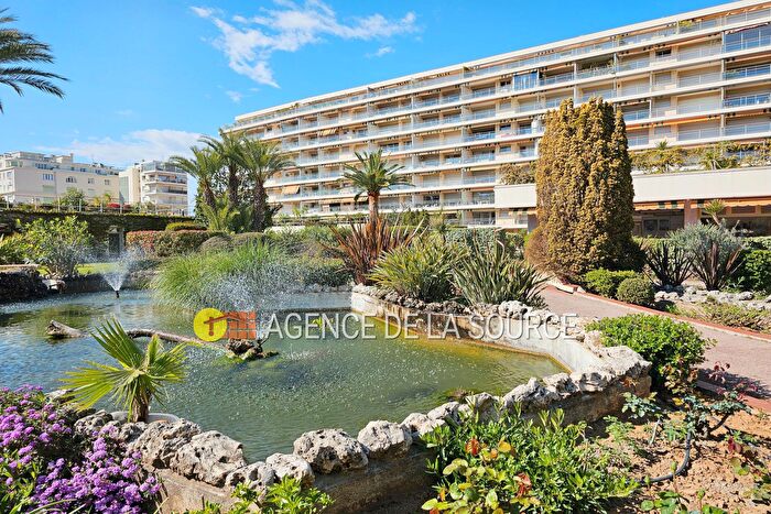 Appartement à vendre - Cannes, Pointe Croisette - 2 pièces - 1 chambre