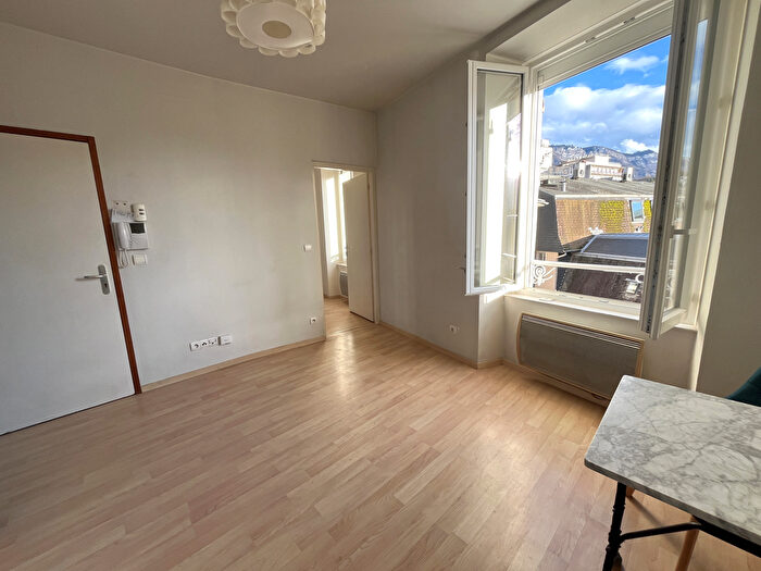 Appartement à vendre - Aix-les-Bains, Centre-ville - 2 pièces - 1 chambre