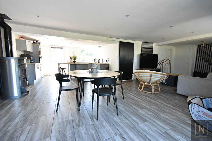 Maison à vendre - La Chapelle-des-Marais - 6 pièces - 4 chambres