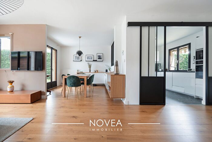 Maison à vendre - Brignais - 6 pièces - 4 chambres