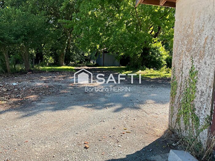 Maison 4 pièces à vendre à Mios