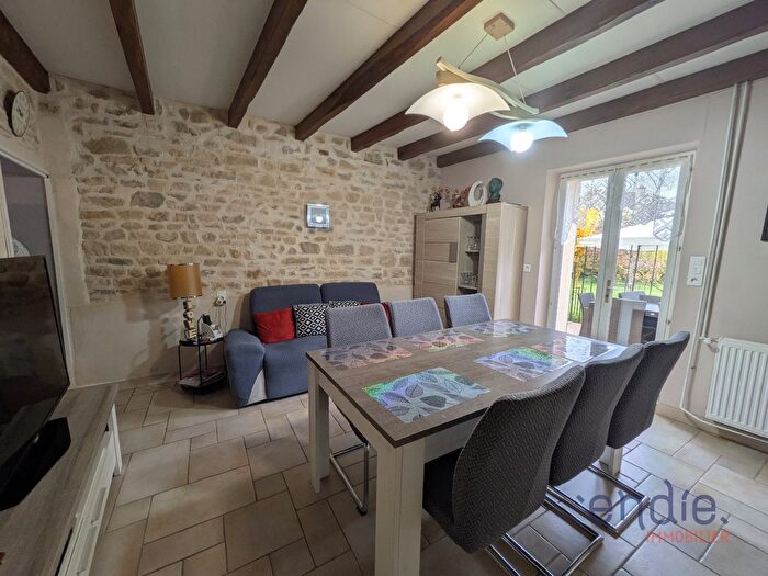 Ray-sur-Saône : Maison 8 pièces à vendre