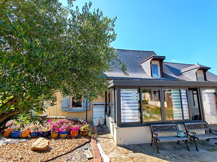 Maison à vendre - Gennes - 6 pièces - 3 chambres