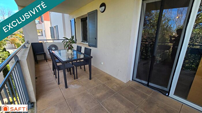 Appartement à vendre - Brignoles, Centre-ville, Vieille ville - 2 pièces - 1 chambre