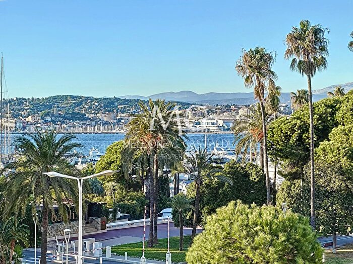 Appartement à vendre - Cannes, Pointe Croisette - 3 pièces - 2 chambres