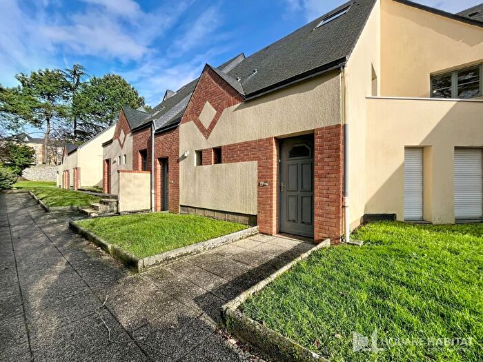 Appartement à louer - Quartiers Ouest, Bourg lEvesque - 1 pièce