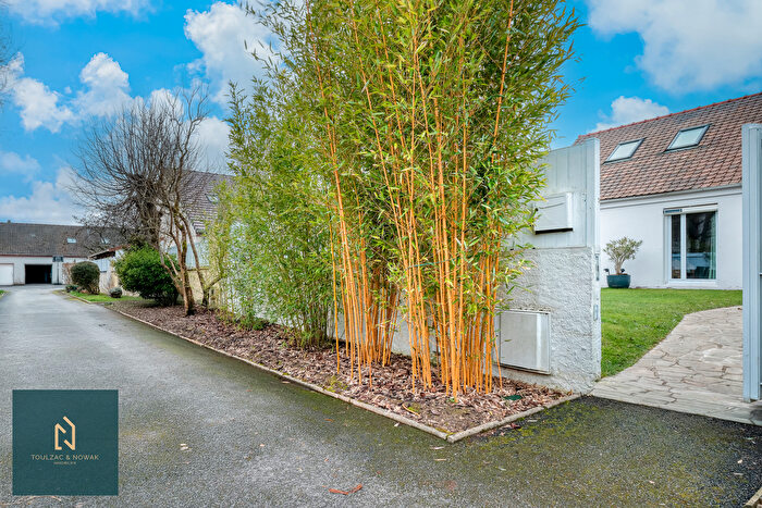 Maison à vendre - Rambouillet, Villeneuve, Hippodrome - 7 pièces - 4 chambres