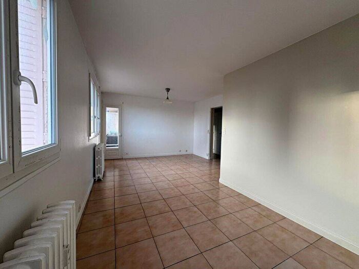 Appartement à louer - Cathédrale, Troyes - 4 pièces - 3 chambres