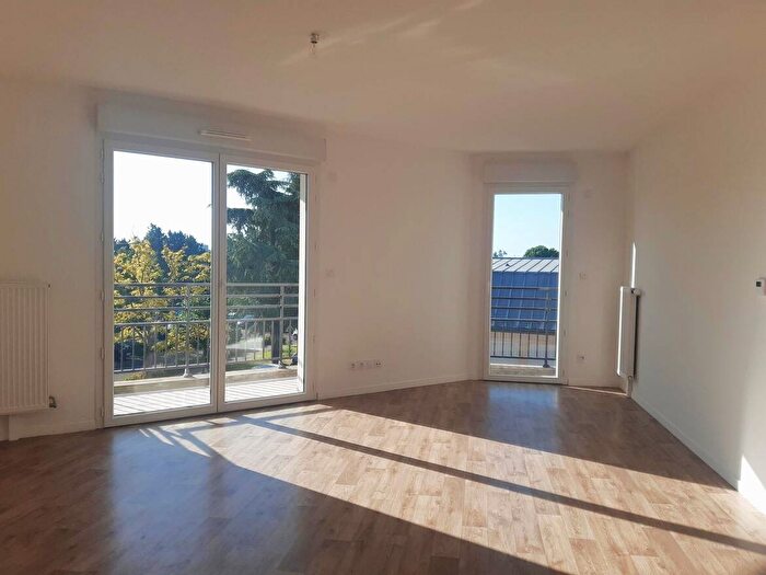 Appartement à louer - Plantes-Dauphine, Orléans - 3 pièces