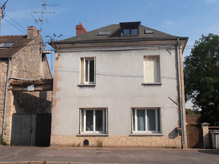 Maison à louer - Villeneuve-sur-Verberie - 5 pièces - 4 chambres