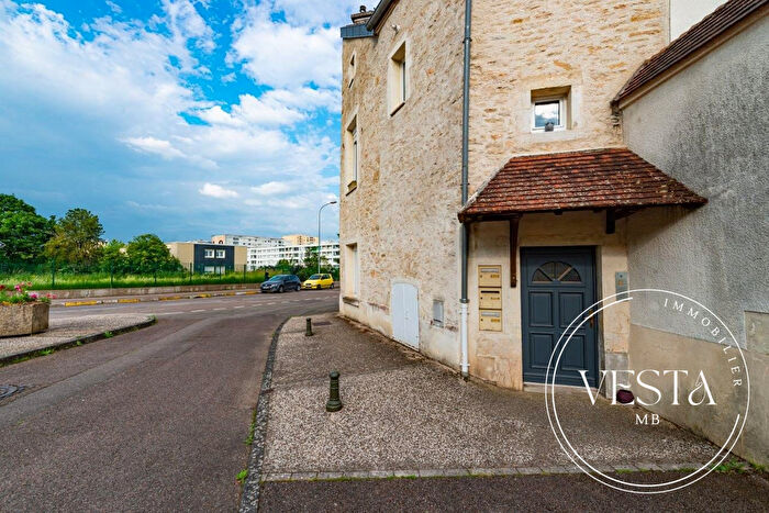 Maison à vendre - Chenôve - 5 pièces - 4 chambres