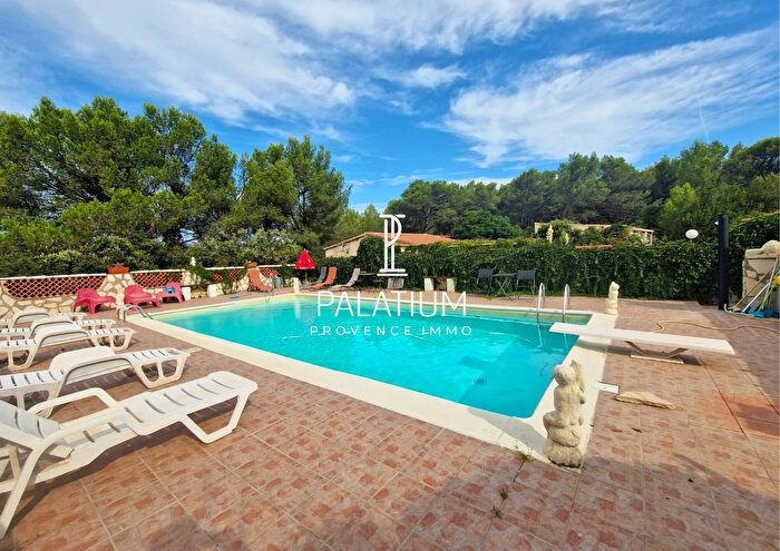 Maison à vendre - Lambesc - 11 pièces - 8 chambres