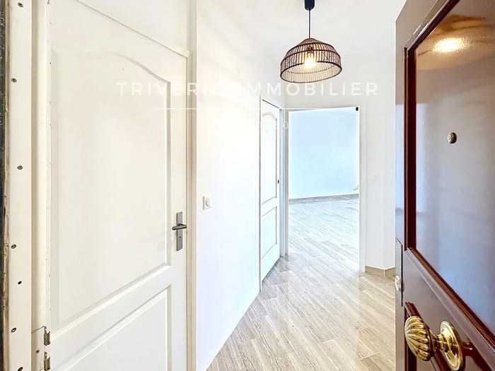 Cannes, Californie Pezou : Appartement 2 pièces à louer