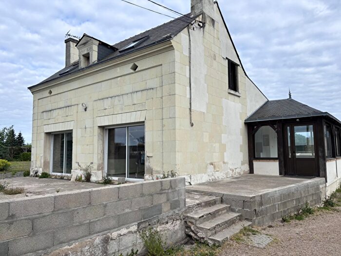 Maison à vendre - Saint-Nicolas-de-Bourgueil - 6 pièces - 3 chambres