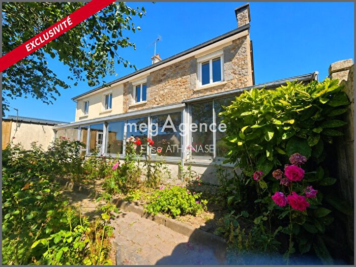 Saint-Christophe-des-Bois : Maison 5 pièces à vendre