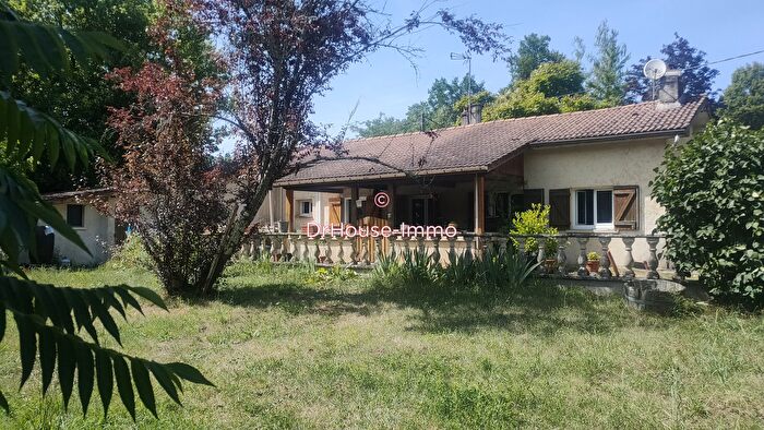 Laruscade - Maison 8 pièces à vendre