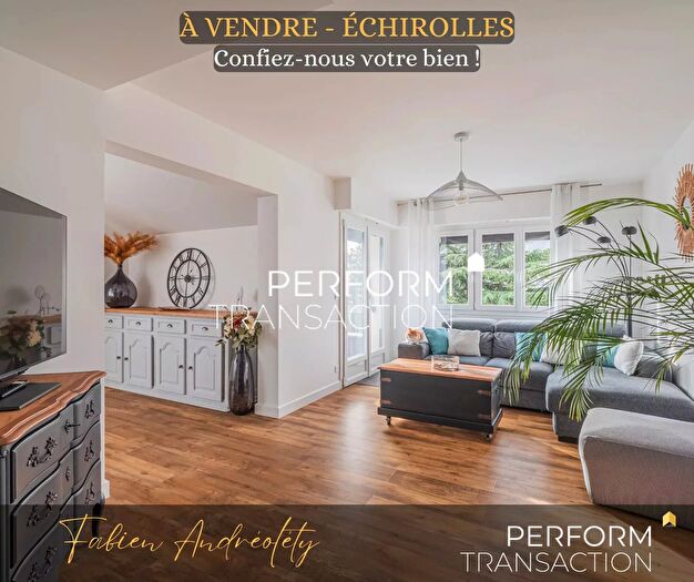 Appartement à vendre - Échirolles, Village, La Commanderie - 5 pièces - 4 chambres