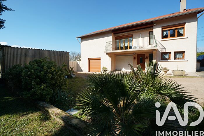 Maison à vendre - Luzinay - 7 pièces - 3 chambres