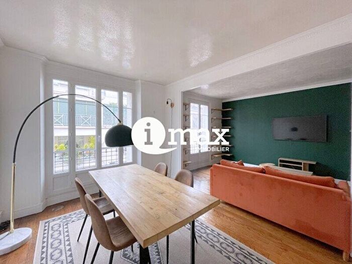 Appartement à louer - Bécon, Courbevoie - 3 pièces - 1 chambre