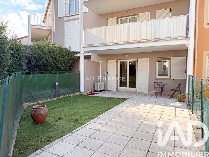 Appartement à vendre - Trets - 2 pièces - 1 chambre