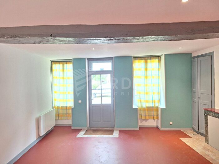 Maison à louer - Bonny-sur-Loire - 5 pièces - 4 chambres