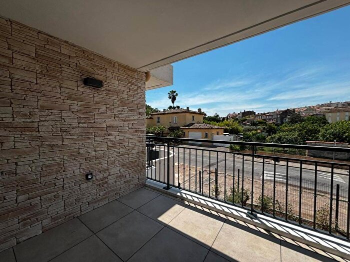 Ouest, Cogolin - Appartement 2 pièces à louer