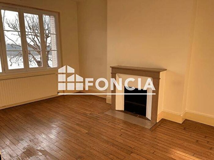 Appartement à louer - Faiencerie, Gien - 3 pièces - 2 chambres