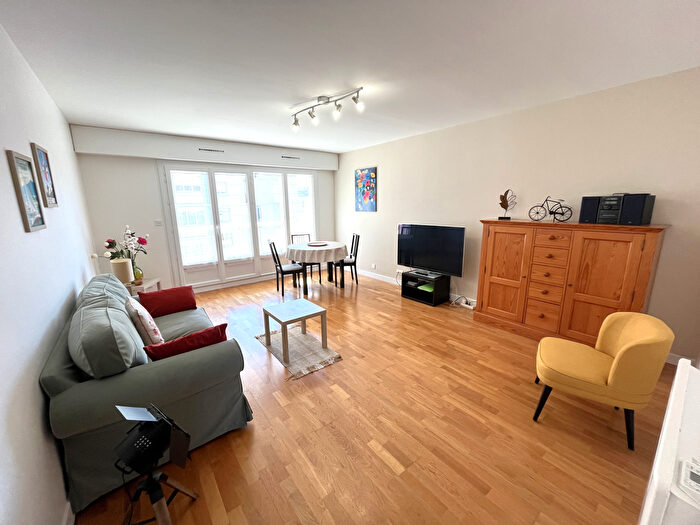 Appartement 2 pièces à Aix-les-Bains, Centre-ville, à vendre