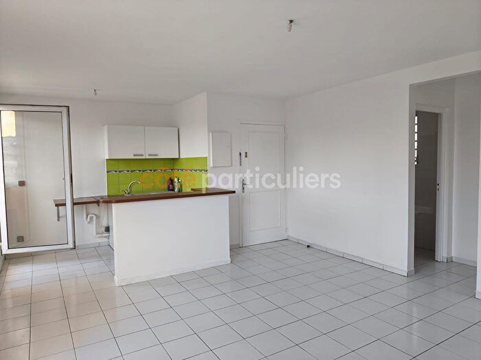 Saint-François : Appartement 3 pièces à louer