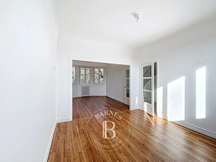 Maison à louer - Saint-Cloud, Coteaux, Bords de Seine - 6 pièces - 4 chambres