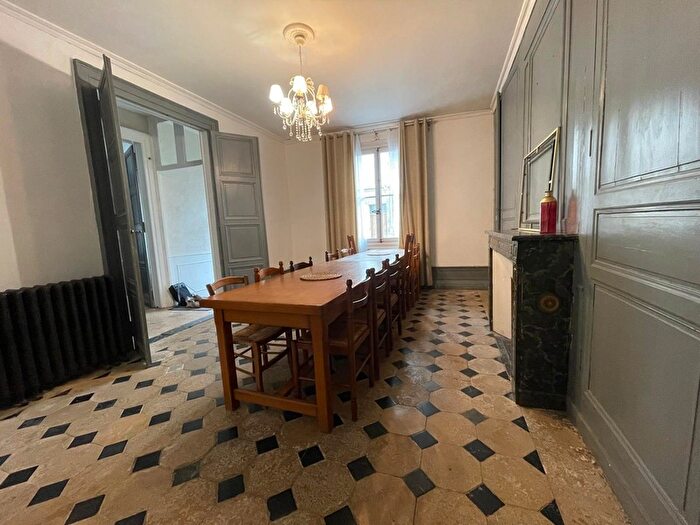 Maison à vendre - Château-Renault - 9 pièces - 6 chambres