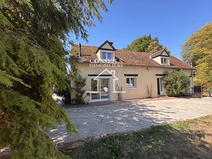 La Celle-Saint-Cyr - Maison 7 pièces à vendre