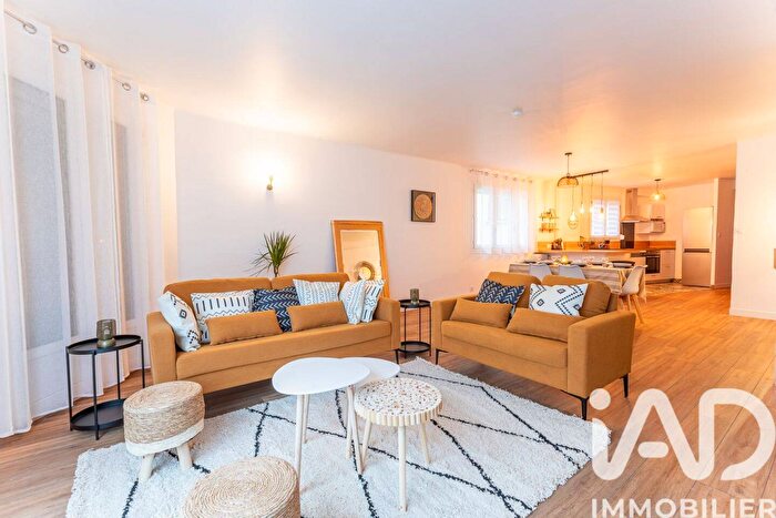 Maison à louer - Sud Ouest, Chauny - 7 pièces - 5 chambres