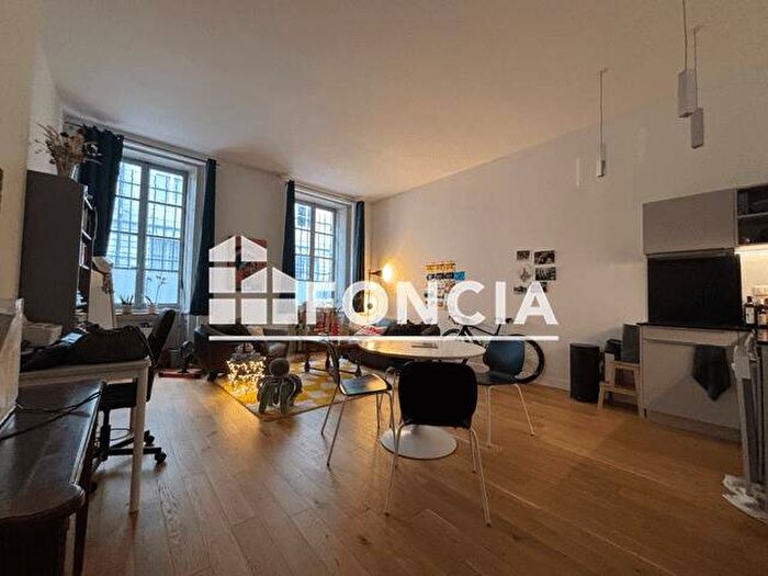 Appartement à louer - Centre, Chapelle des Buis, Besançon - 2 pièces - 1 chambre