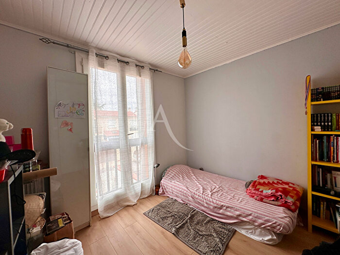 Maisons à vendre et appartements à louer - 1